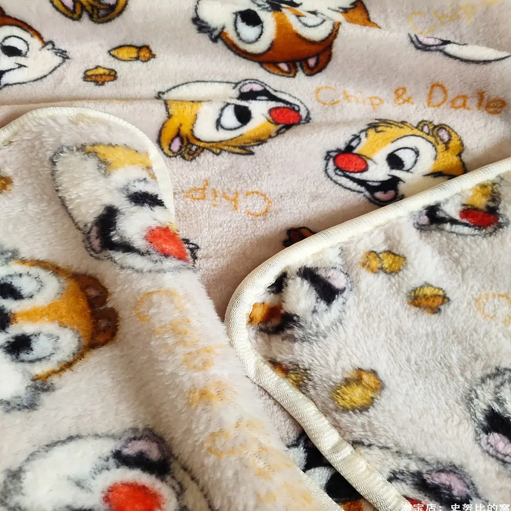 Plaid Disney avec motifs de Tic et Tac - Univers Collection